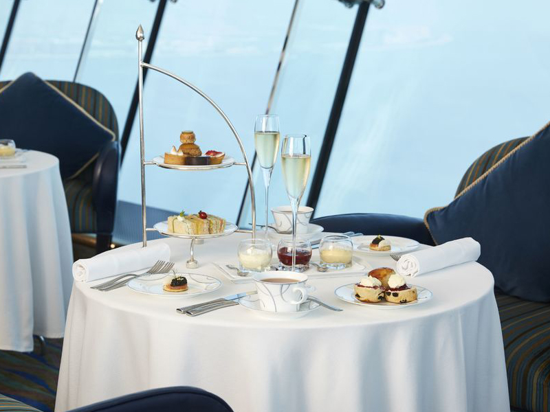 Burj Al Arab: Afternoon Tea in SkyView Bar on the 27th Floor